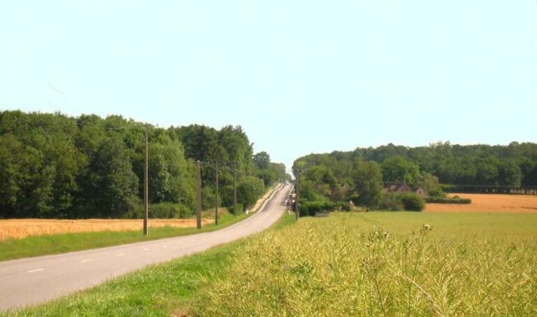 Le village – Mairie de Grandchamp (78)